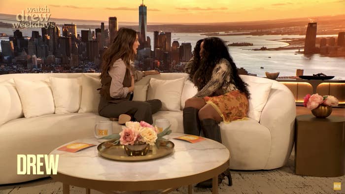 SZA Gave A Speech About Drew Barrymore's Impact On Her