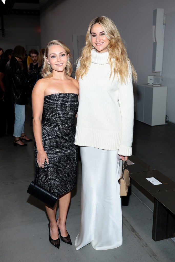 19 Short Celebrities Under 5 Feet Tall: Photos