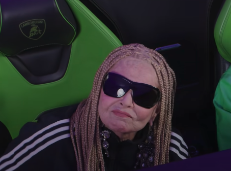 Roseanne Barr's Rap Song Daddy's Home Is Going Viral