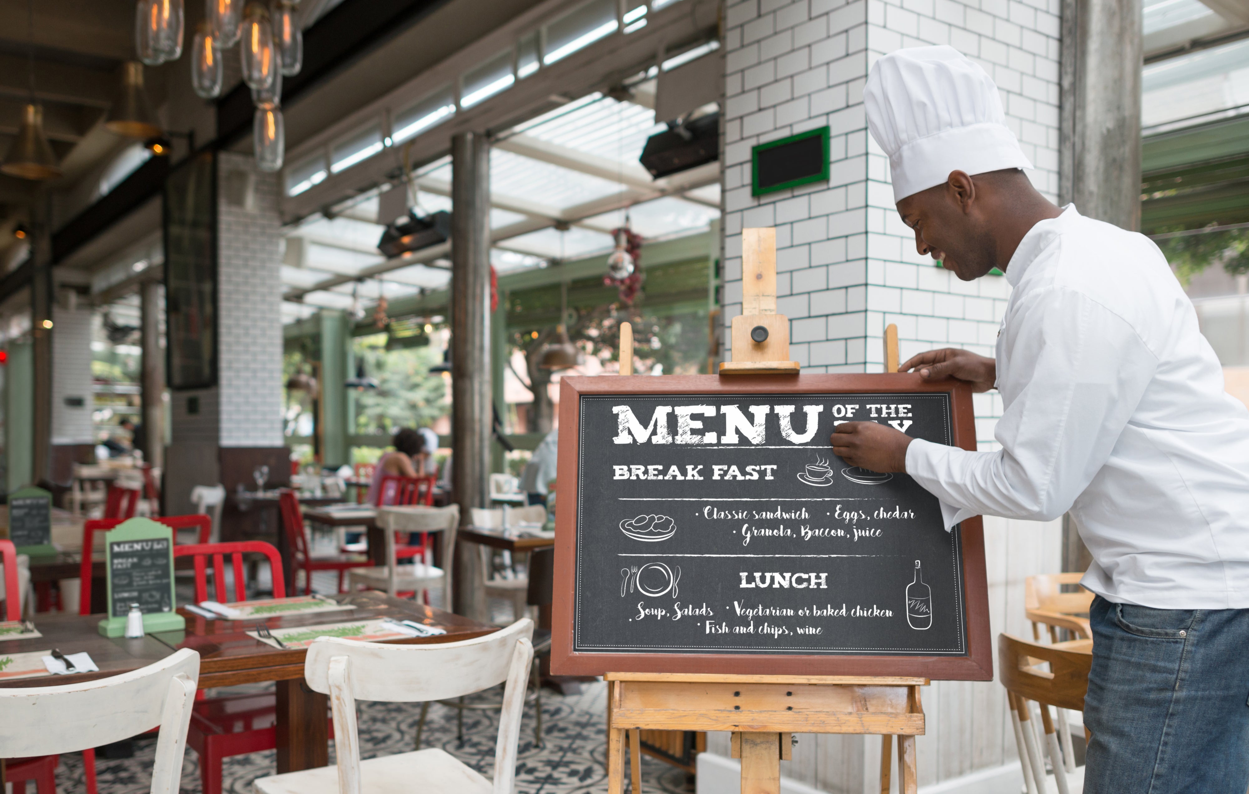 21 Restaurant Hacks To Help Stretch Your Dollar