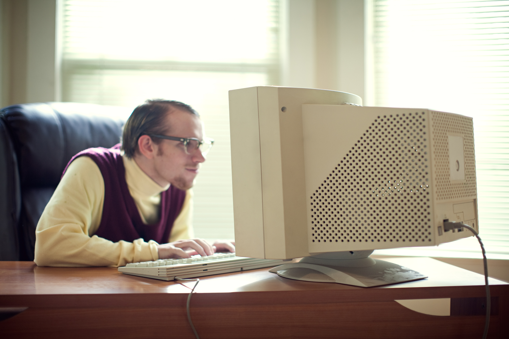 20 Millennial Internet Things That Gen Z Won't Understand