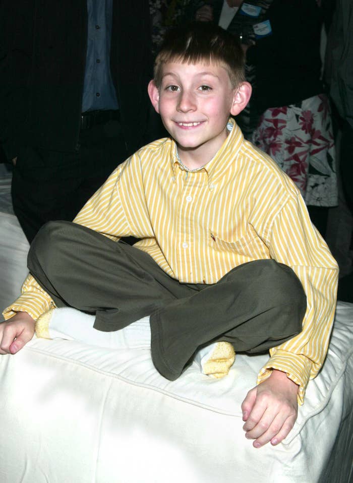 21 Actors Missing from Public Eye