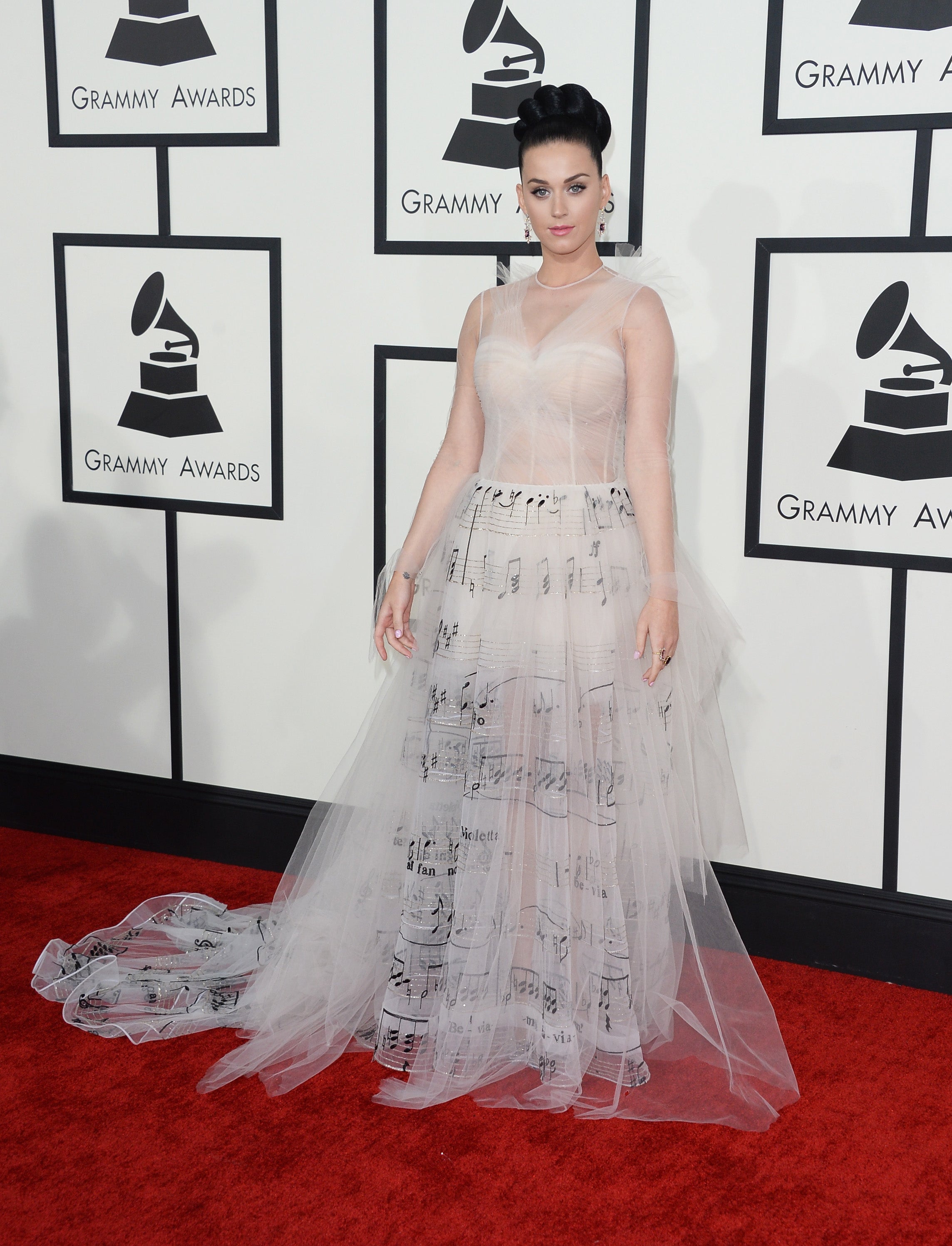The 23 Best, Most Iconic Grammys Red Carpet Looks Ever