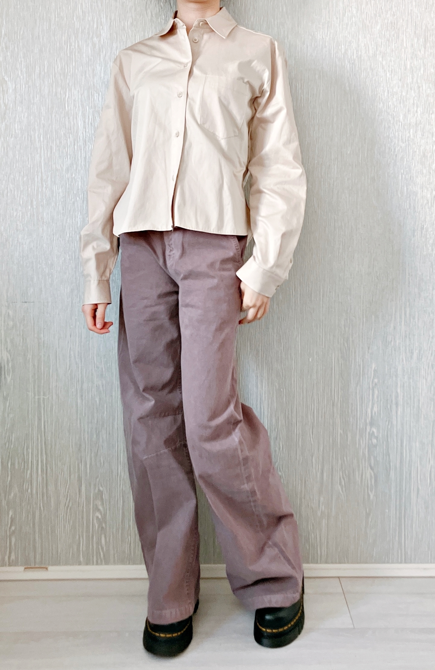 【ZARA】一年中使えてコスパ最高…！5990円→1490円の「褒められトップス」サラッとした生地感で高見えします！《着用レビュー》【画像・動画】