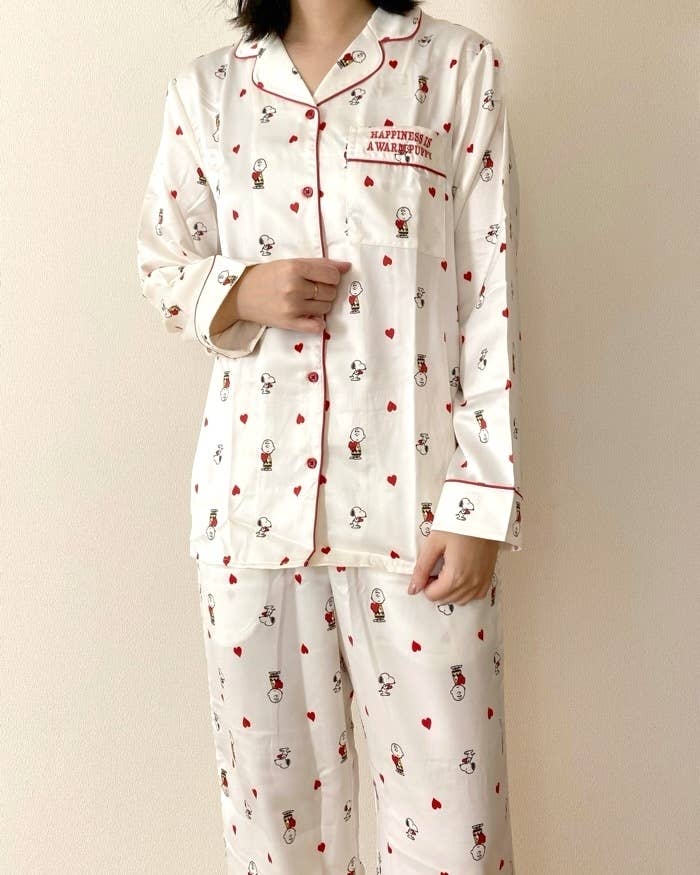 【GU×スヌーピー】3990円→2990円に値下げ中！かわいいが溢れてる「ゆったりパジャマ」着てるだけで幸せになれちゃうよ！《着用レビュー》