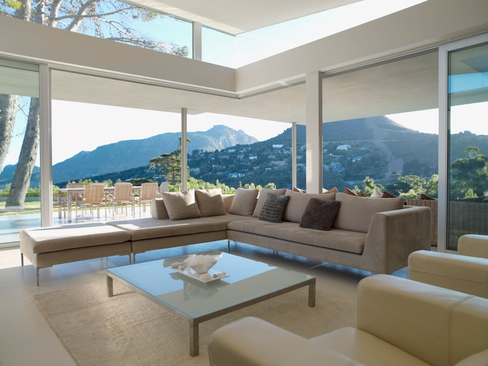 24 Annoying Habits Of Rich People That Bug Everyone Else