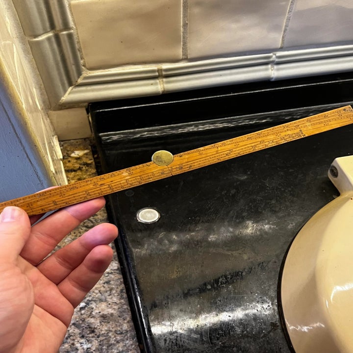 24 Weird Items Identified By People On The Internet