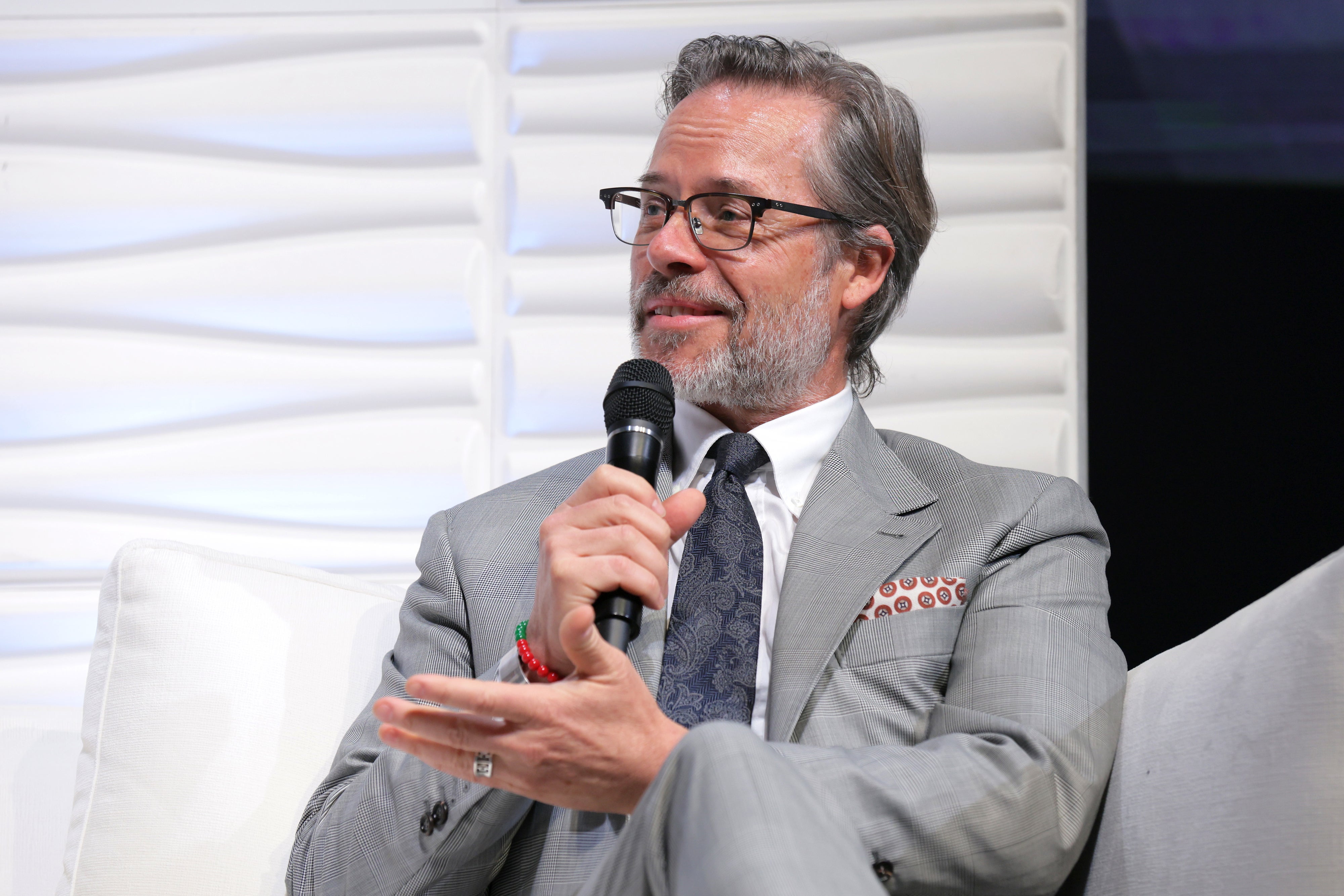 Guy Pearce Says He'll Lose Oscar To Kieran Culkin