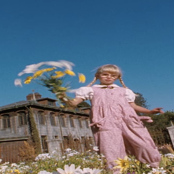 Viral: How The Matilda Pigtail Scene Was Filmed