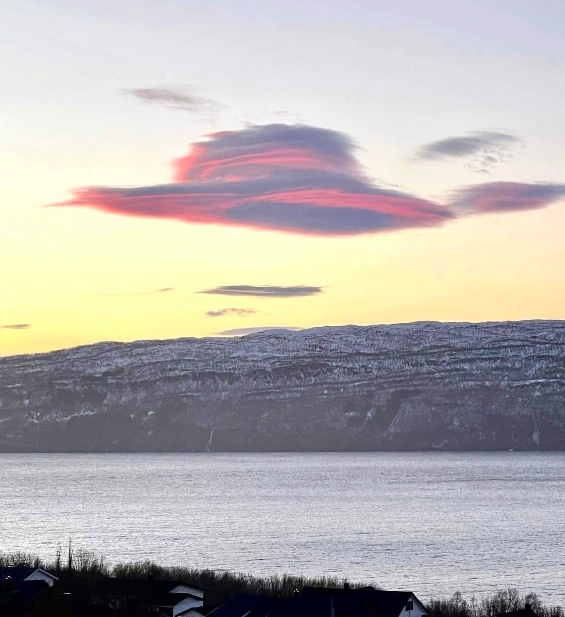 19 Clouds That Look Like Things