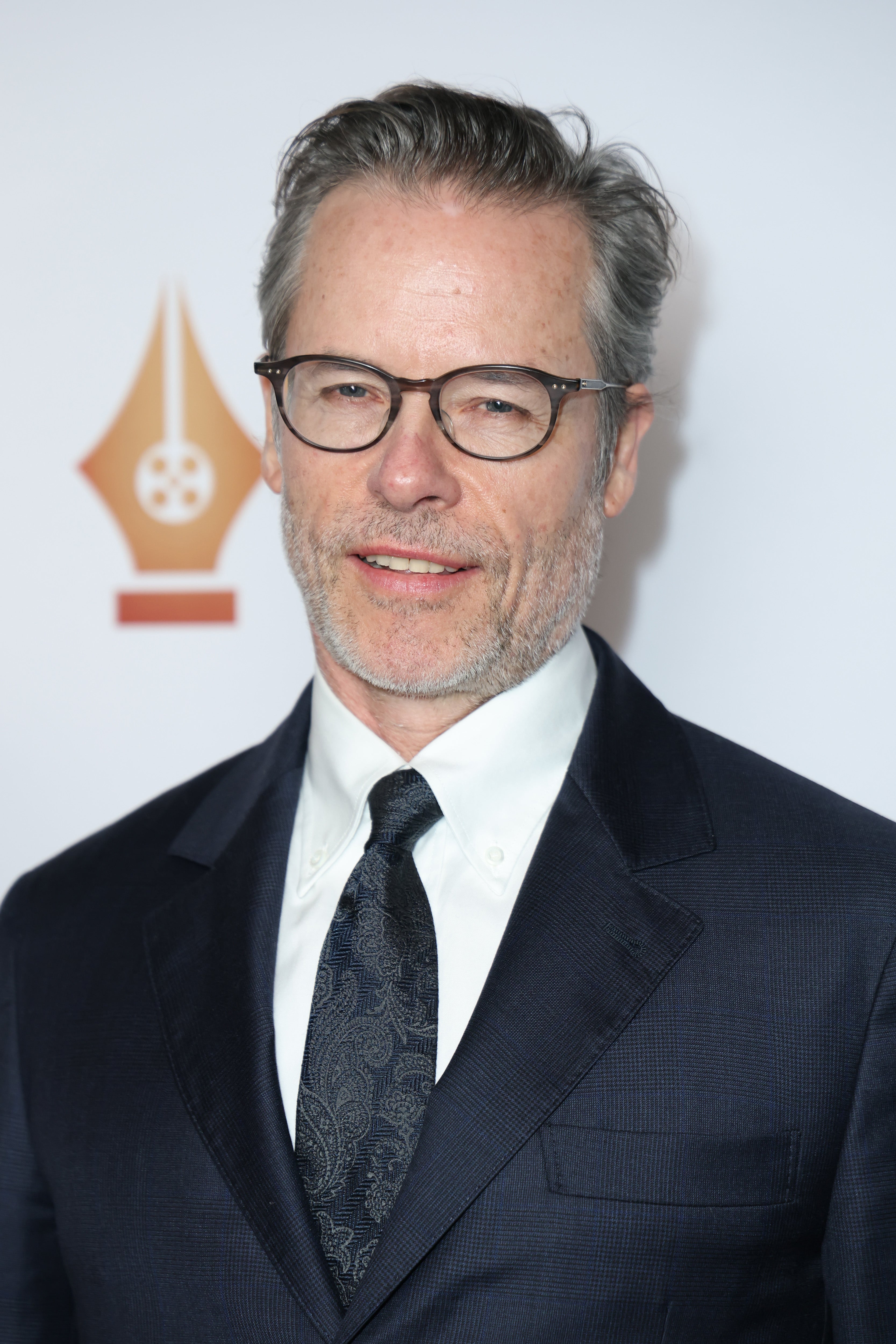 Why Guy Pearce Wanted To Punch Snobby Actress