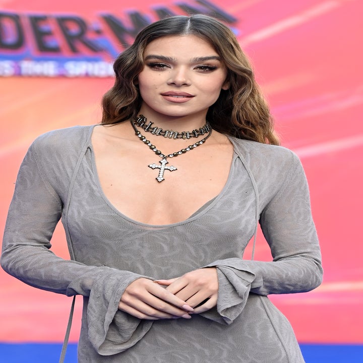 Josh Allen Hailee Steinfeld Red Carpet Debut MVP Speech