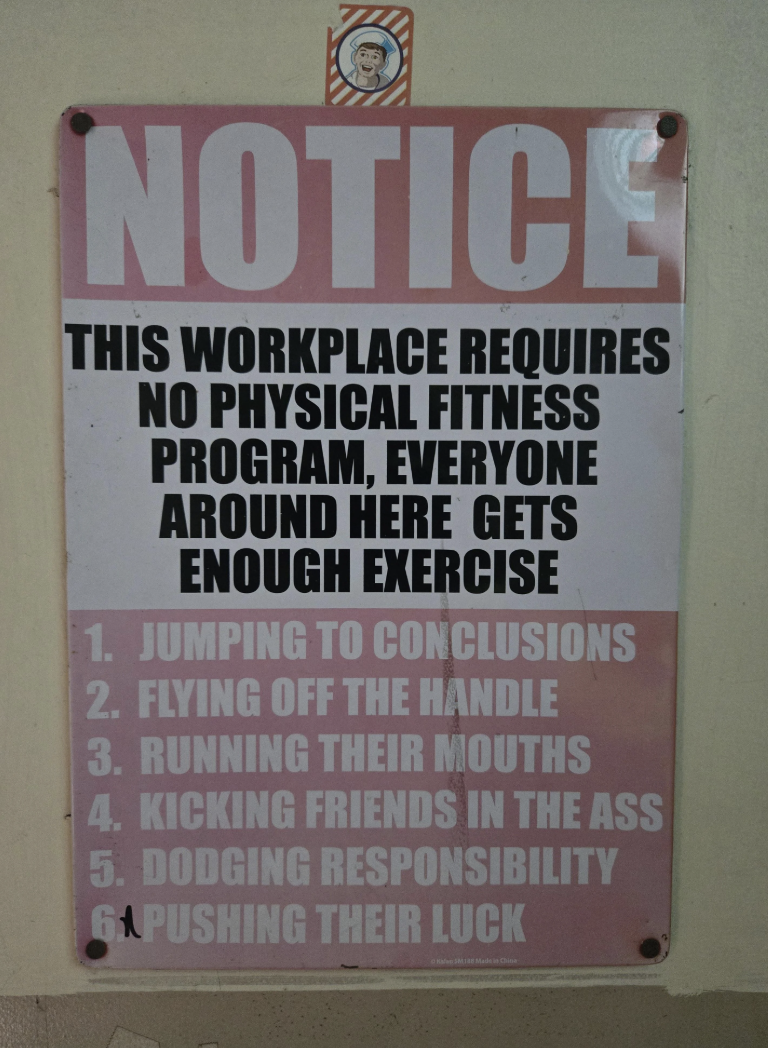 Can't Stop Laughing: 21 Hilarious Signs This Week