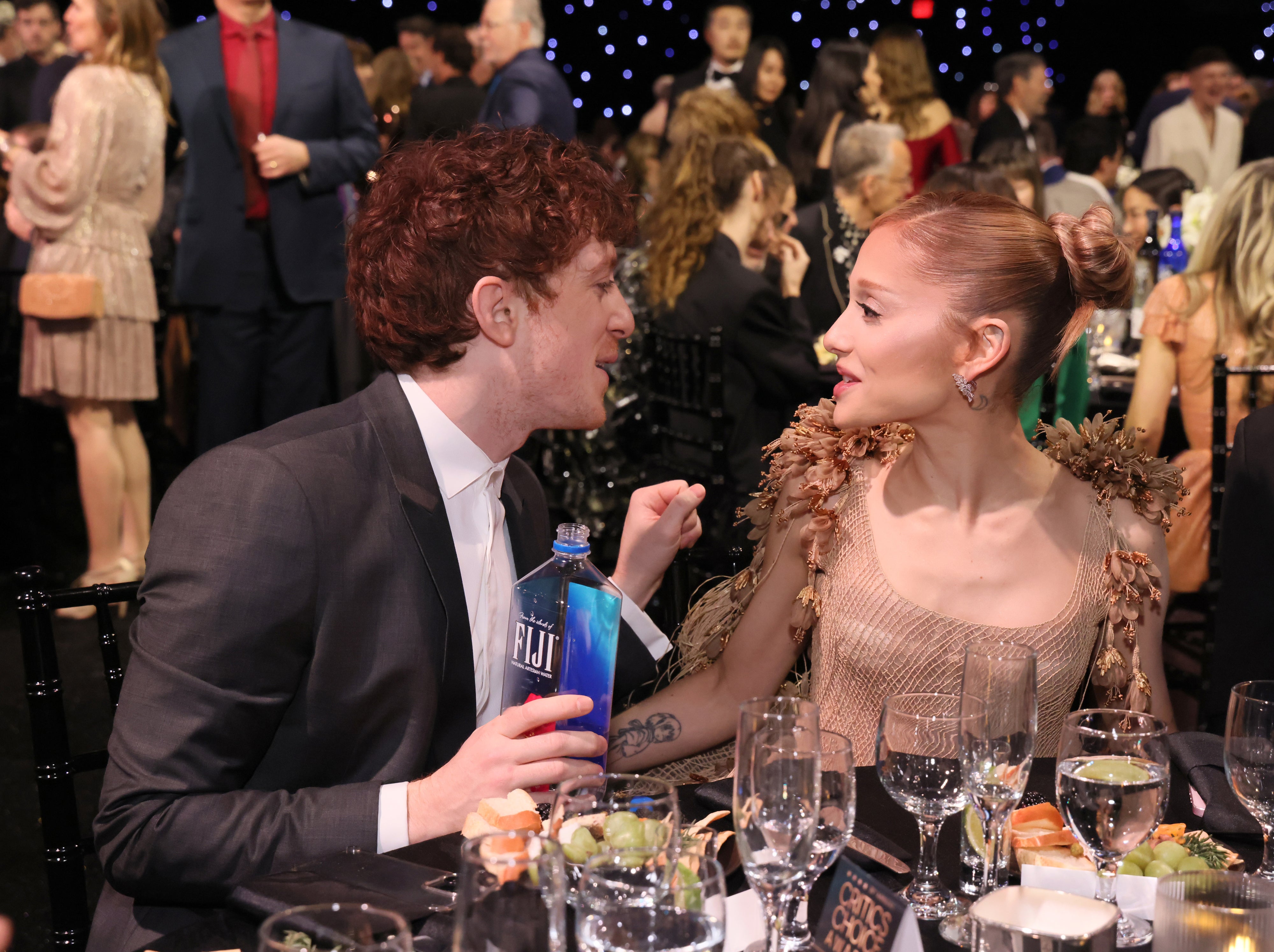 Chelsea Handler Jokes On Ariana Grande And Ethan Slater