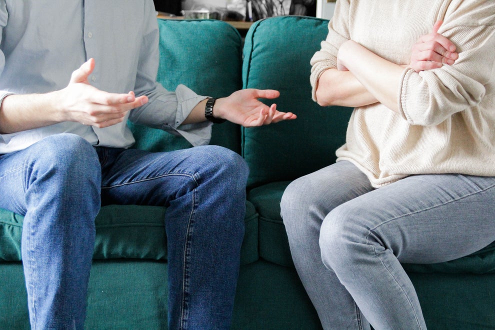 21 Signs Of Trauma, According To Reddit