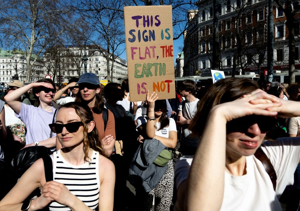 The 38 Most Clever Protest Signs From "Stand Up For Science" Protests