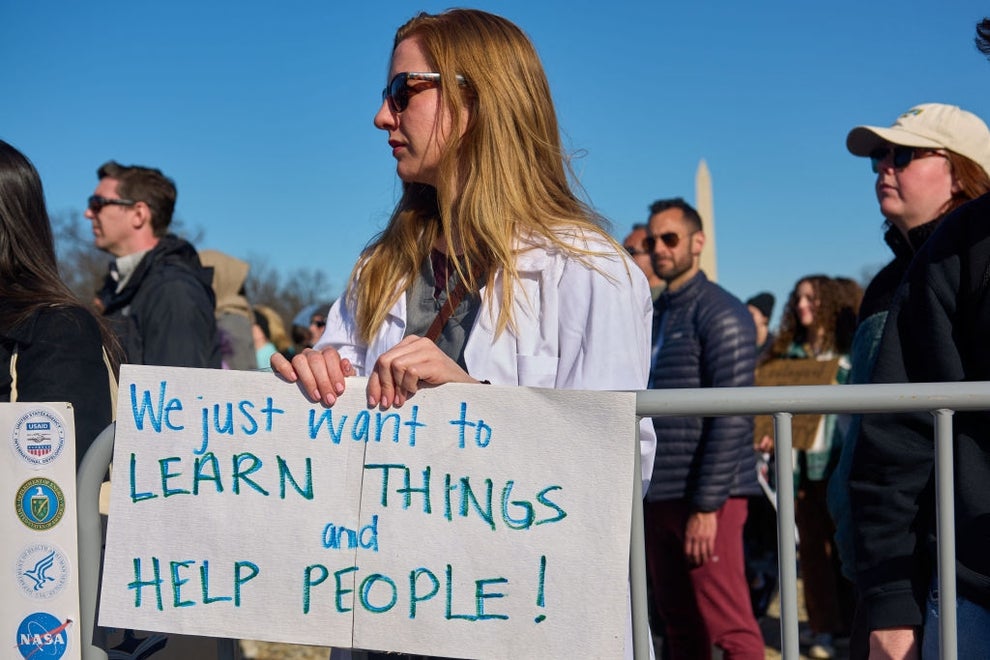 The 38 Most Clever Protest Signs From "Stand Up For Science" Protests