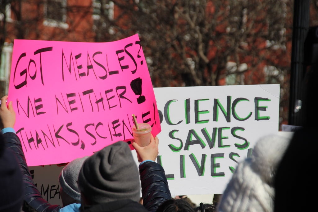 The 38 Most Clever Protest Signs From "Stand Up For Science" Protests
