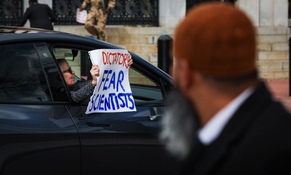The 38 Most Clever Protest Signs From "Stand Up For Science" Protests