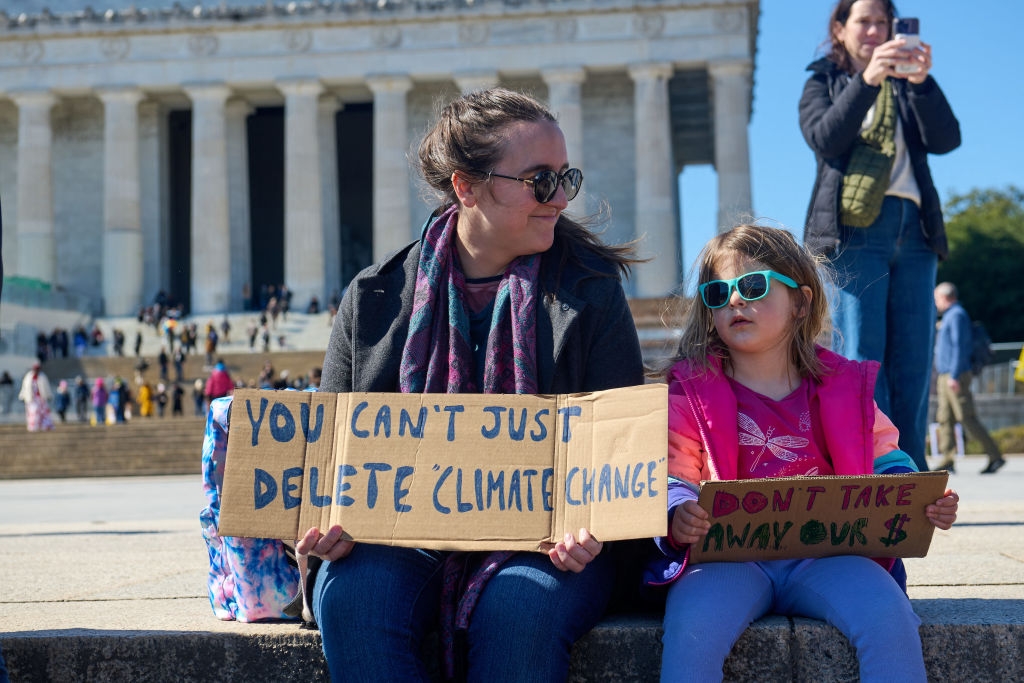 The 38 Most Clever Protest Signs From "Stand Up For Science" Protests