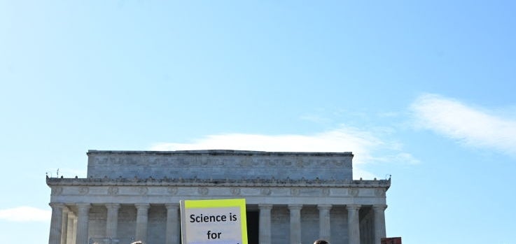 The 38 Most Clever Protest Signs From "Stand Up For Science" Protests