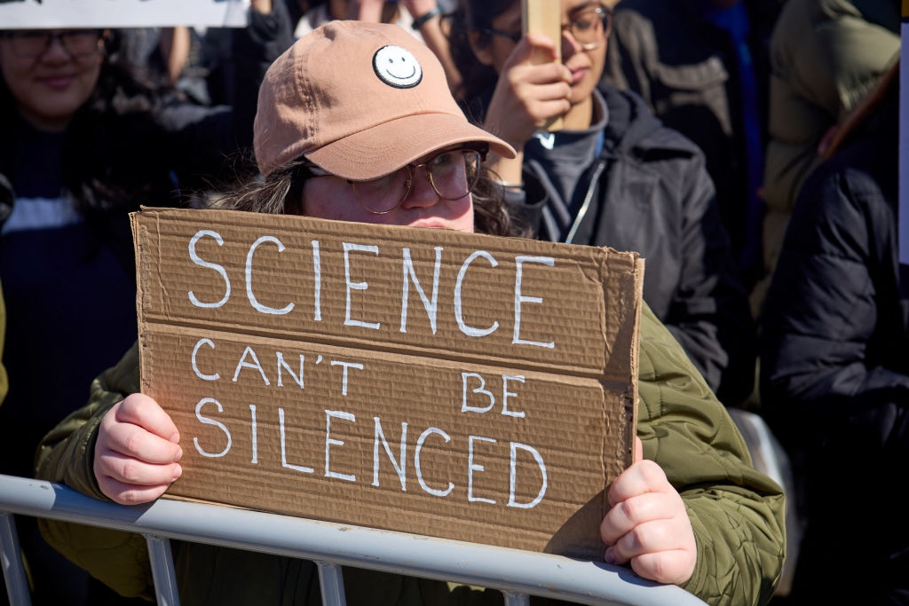 The 38 Most Clever Protest Signs From "Stand Up For Science" Protests