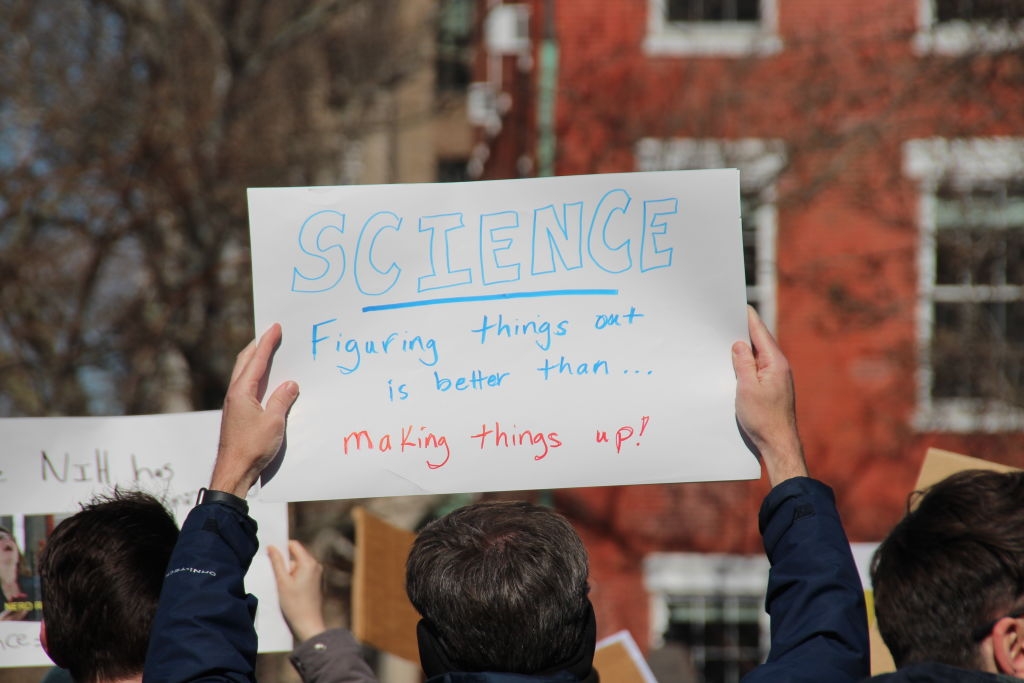 The 38 Most Clever Protest Signs From "Stand Up For Science" Protests