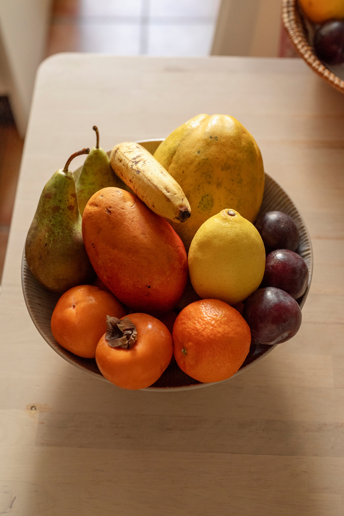 20 Subtle Signs of Wealth in People's Homes