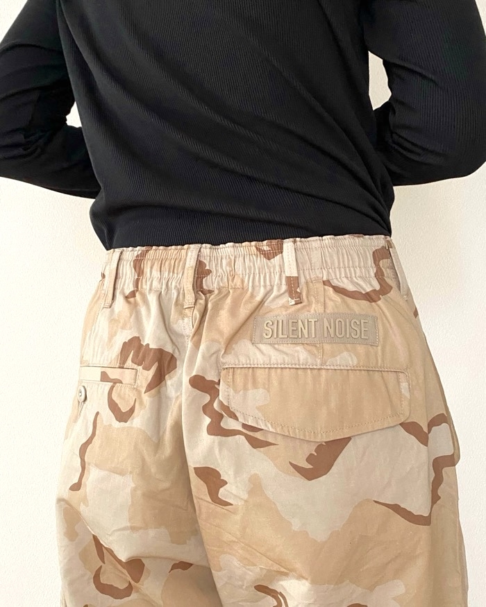 【GU×アンダーカバー】3990円→1990円に値下げ！「デザイン最高！」「だぼだぼ感がグッド」どこから見てもオシャレな《ゆったりパンツ》裾を外せる2WAY仕様が新鮮！【画像・動画】