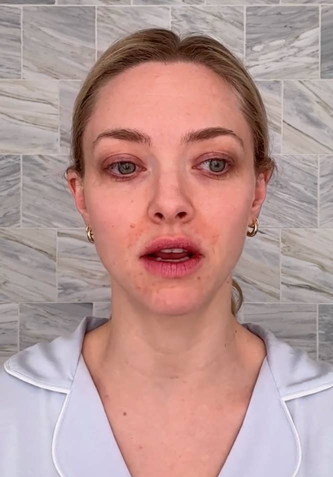 Amanda Seyfried Shows Off Eczema, Natural Skin