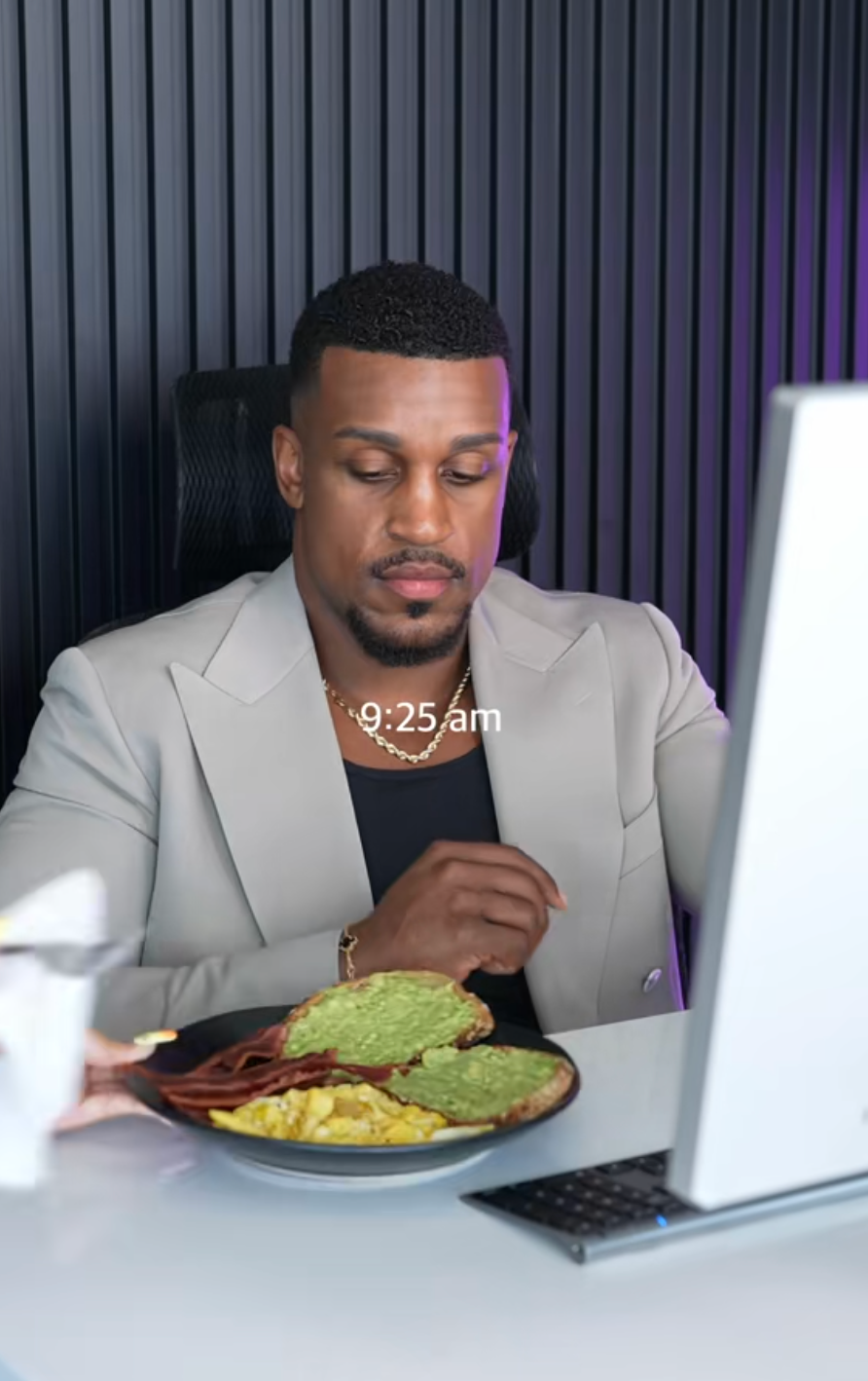 The Internet Is Completely Obsessed With This Guy's Wild Morning Routine