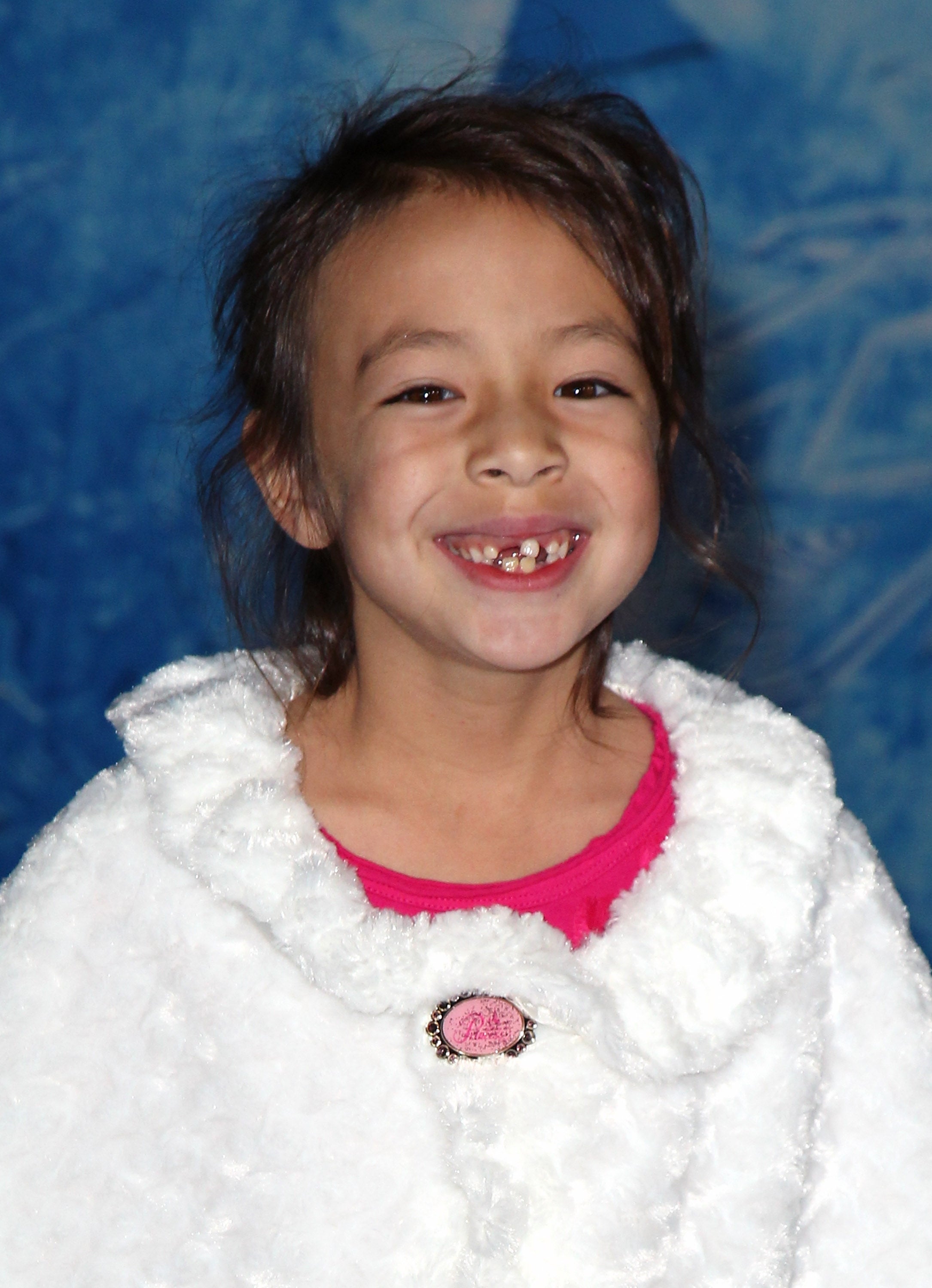 27 Celebs You Think Of As Kids, Then And Now