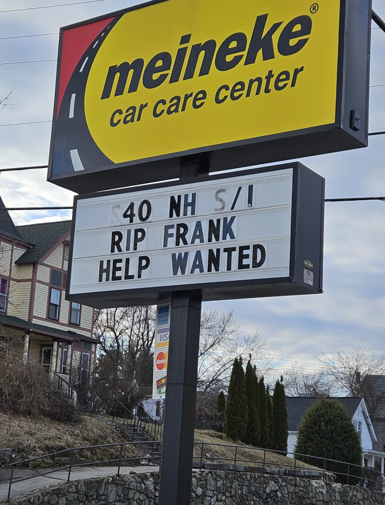 Weekly Roundup: 20 Absurdly Funny Signs You Need To See