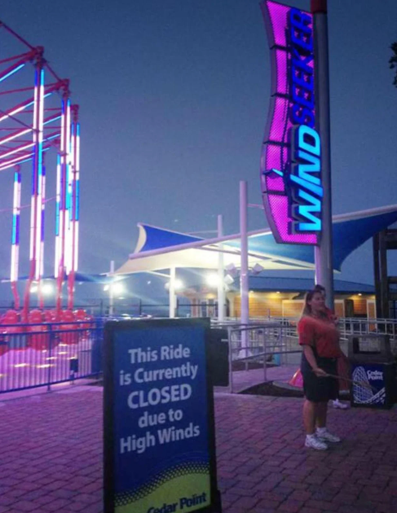 Weekly Roundup: 20 Absurdly Funny Signs You Need To See