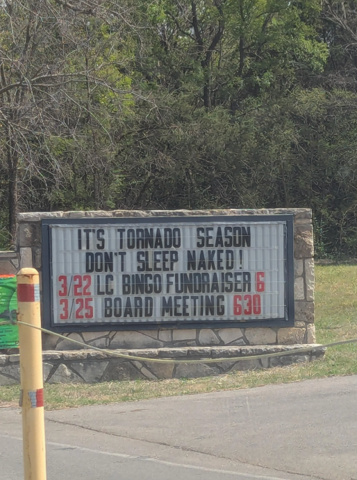 Weekly Roundup: 20 Absurdly Funny Signs You Need To See