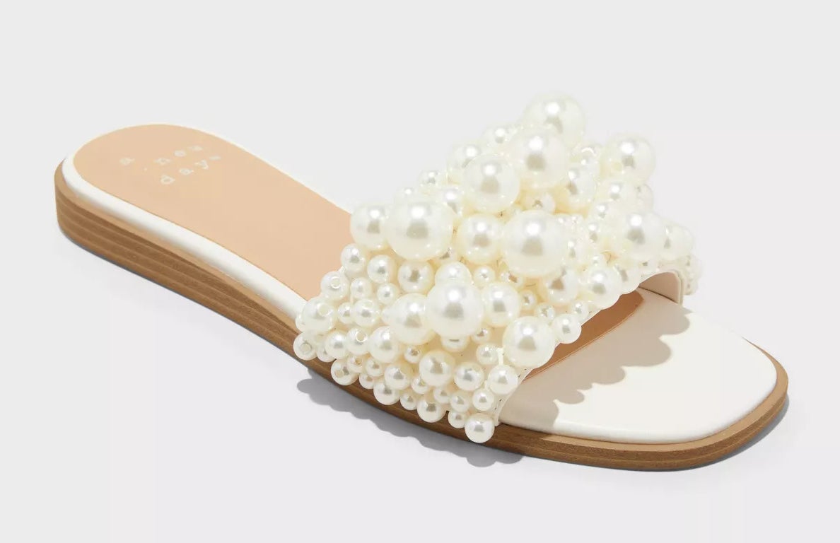 27 Cute Sandals For Showing Off Your Spring Pedi