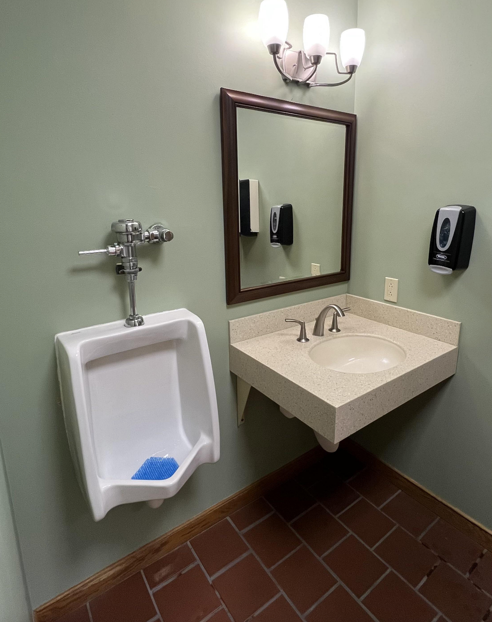 21 Hilariously Awful Bathroom Design Fails