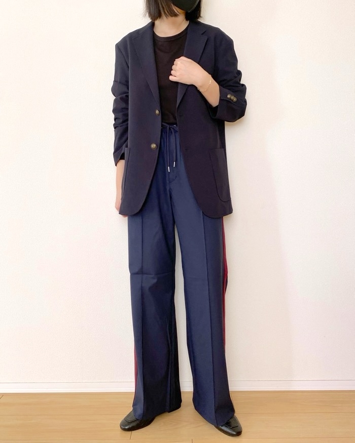 【GU】3990円→2490円に値下げ！「思わず2色買い」「40代でもいけます」シルエット最高すぎる『楽ちんパンツ』今っぽさ全開でかわいいの！《着用レビュー》【画像・動画】