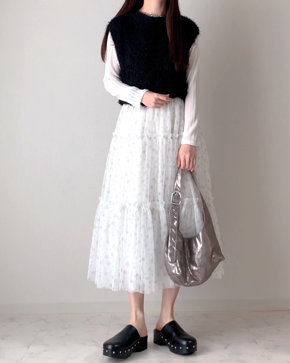 【GU】3990円→2490円に値下げ中！歩くたびにふんわり揺れる「華やかスカート」ボリューム感があって超絶かわいい！《着用レビュー》【画像・動画】