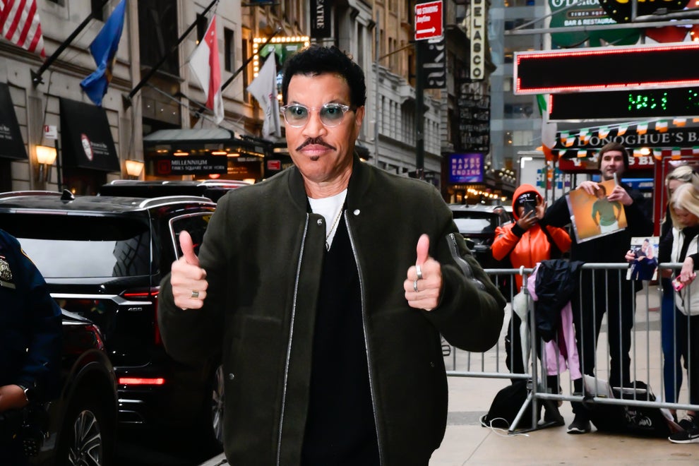 19 Celebrities With Unexpected College Degrees