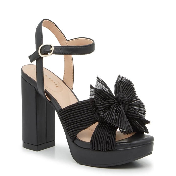 27 Must-Have DSW Shoes That Will Make Your Feet Happy