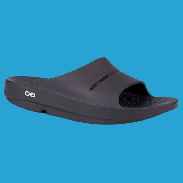 Here's Why Oofos Recovery Shoes Are Really Popular