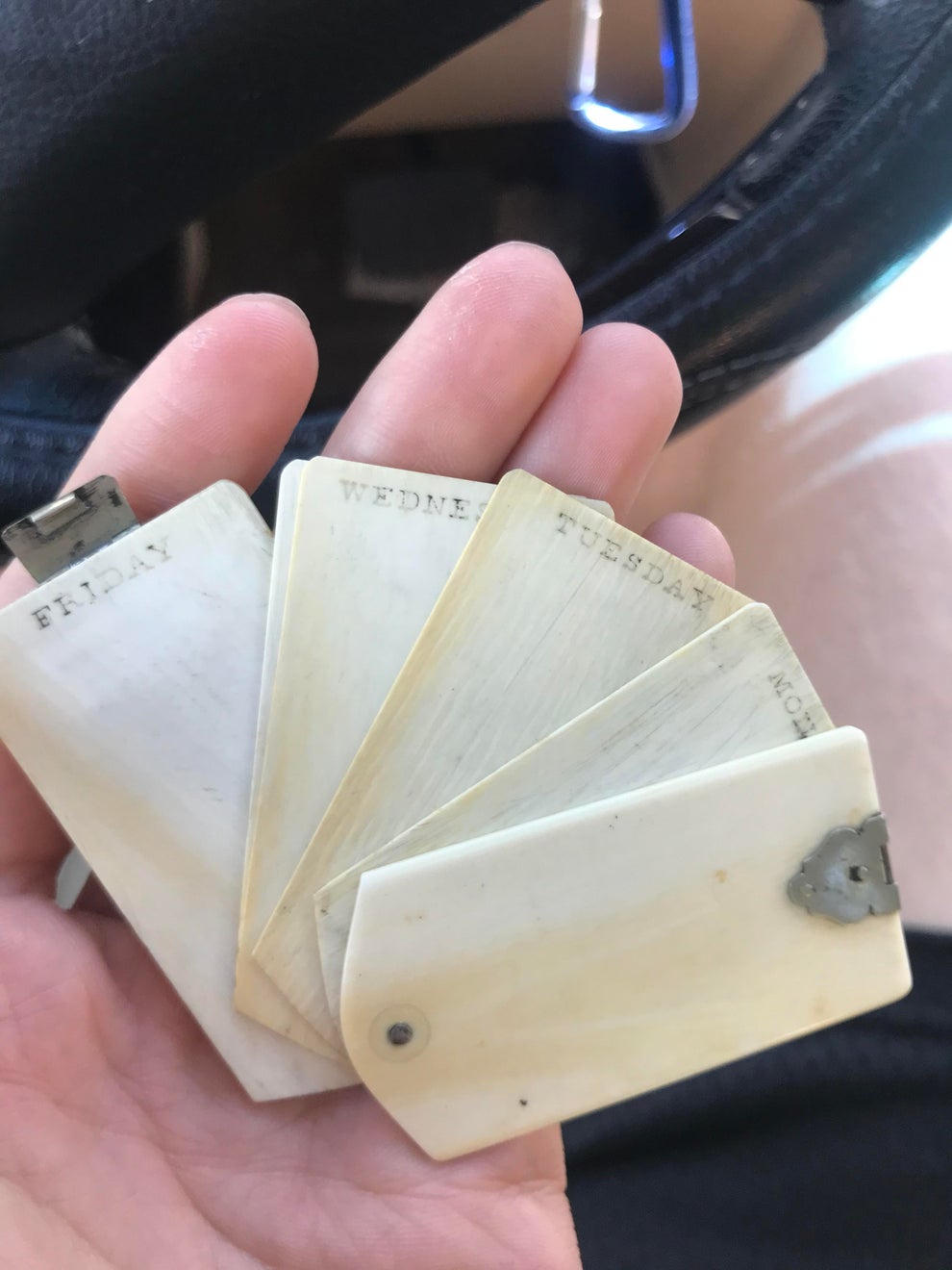 49 Weird Items Identified By People On The Internet
