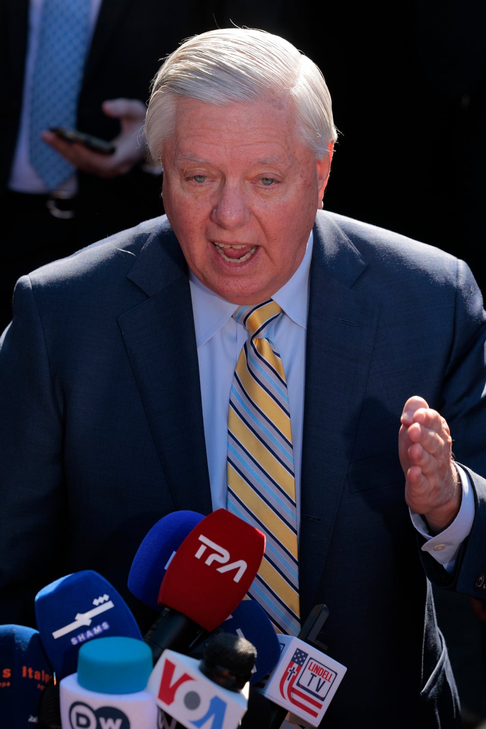 Lindsey Graham's Bizarre Trump Pope Comments Are Going Viral