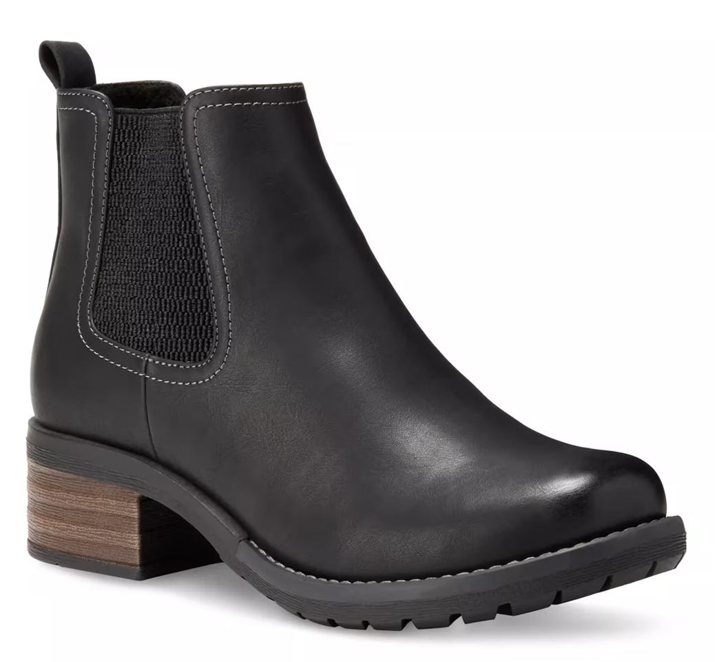 27 Multi-Season DSW Boots To Add To Your Wardrobe
