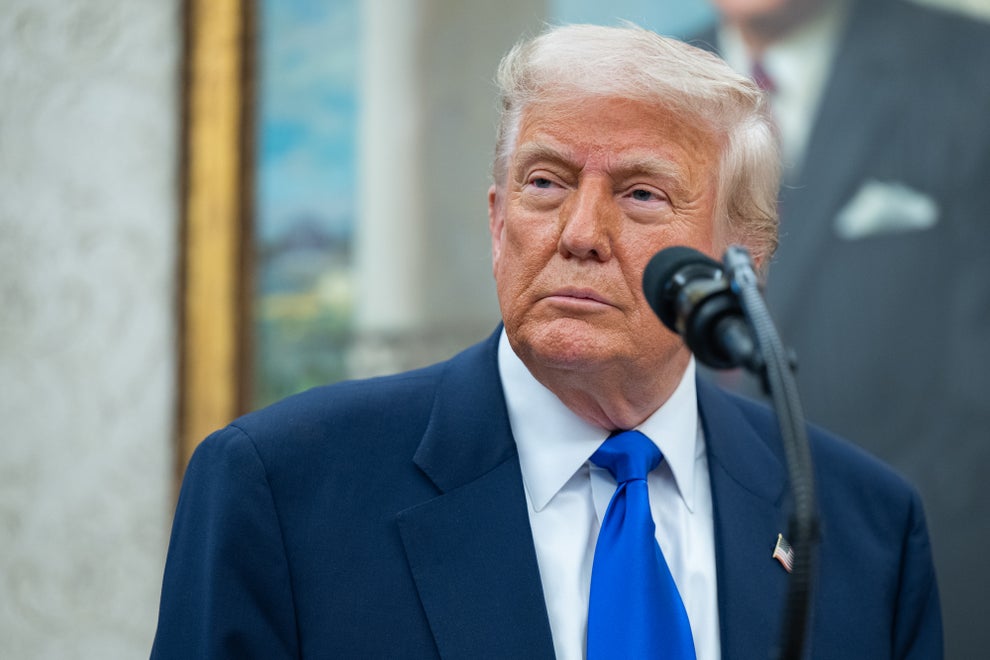 Handwriting Experts Analyze Donald Trump's Signature