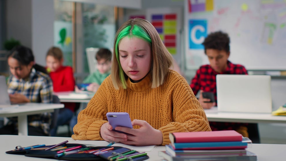 17 Parenting Red Flags Teachers Notice Right Away