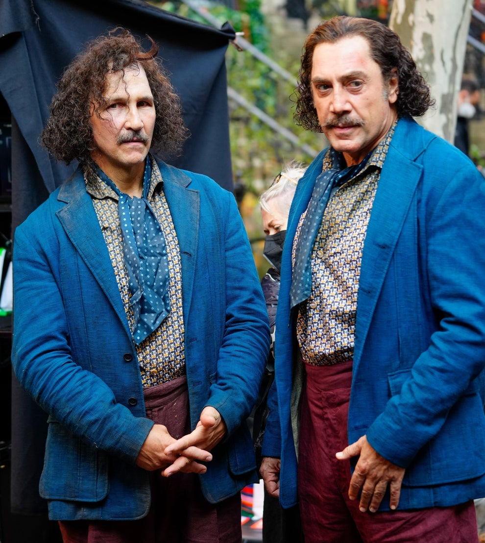 50 Wild Photos Of Celebs With Their Stunt Doubles