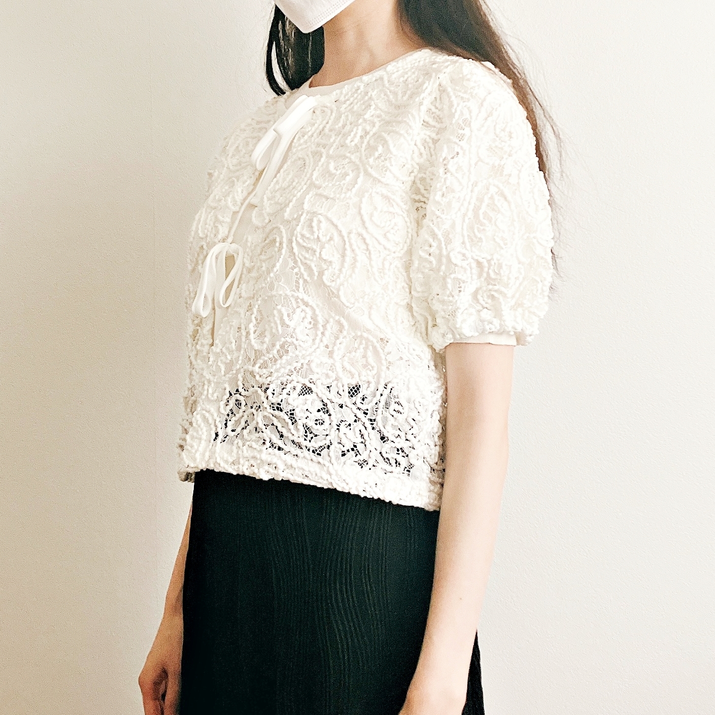 【coca】1990円の「透け感カーディガン」サッと羽織るだけで上品見え…！夏の冷房対策や体型カバーにもなって、1着あると便利！《着用レビュー》