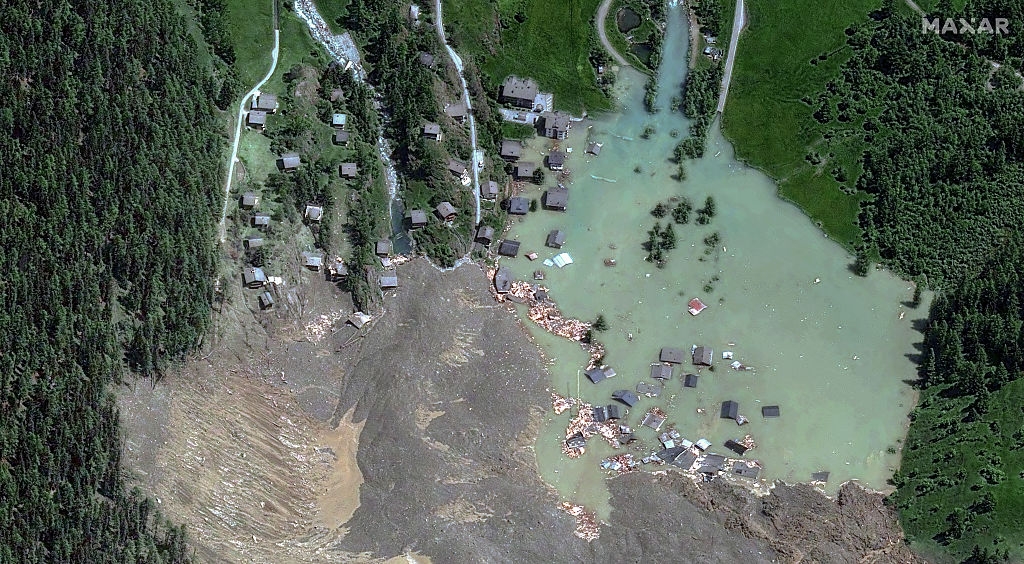 These Pics Of An Entire Swiss Town Buried Under A Glacier Are Going Viral